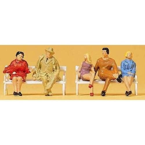 HO Seated People/Benches from Hobbyrama