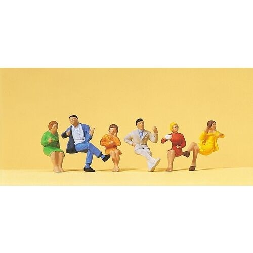 HO Seated People from Hobbyrama