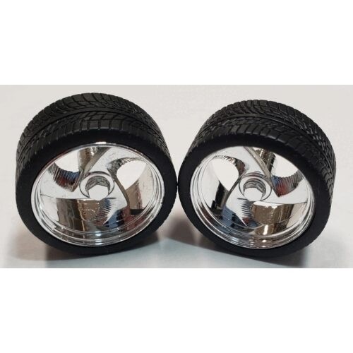 1:24 Tri-Blades Rims w/Tires from Hobbyrama