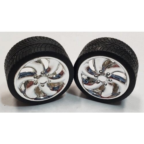 1:24 Cyclones Rims w/Tires from Hobbyrama
