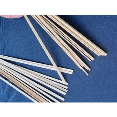 Strip Wood 4mm x 4mm from Hobbyrama