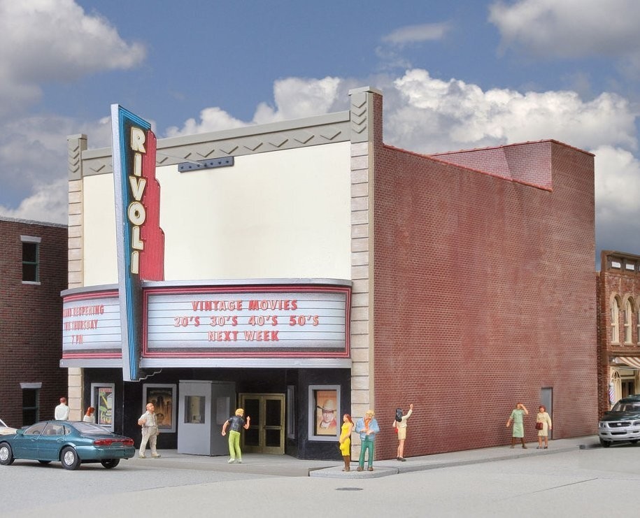 HO Rivoli Theatre from Hobbyrama